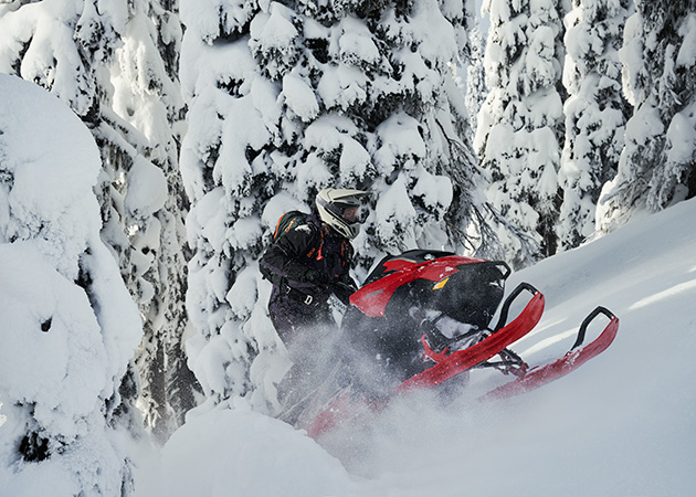 Lynx Snowmobile Dealership Johnson Creek, WI: Rob's Performance Motorsports